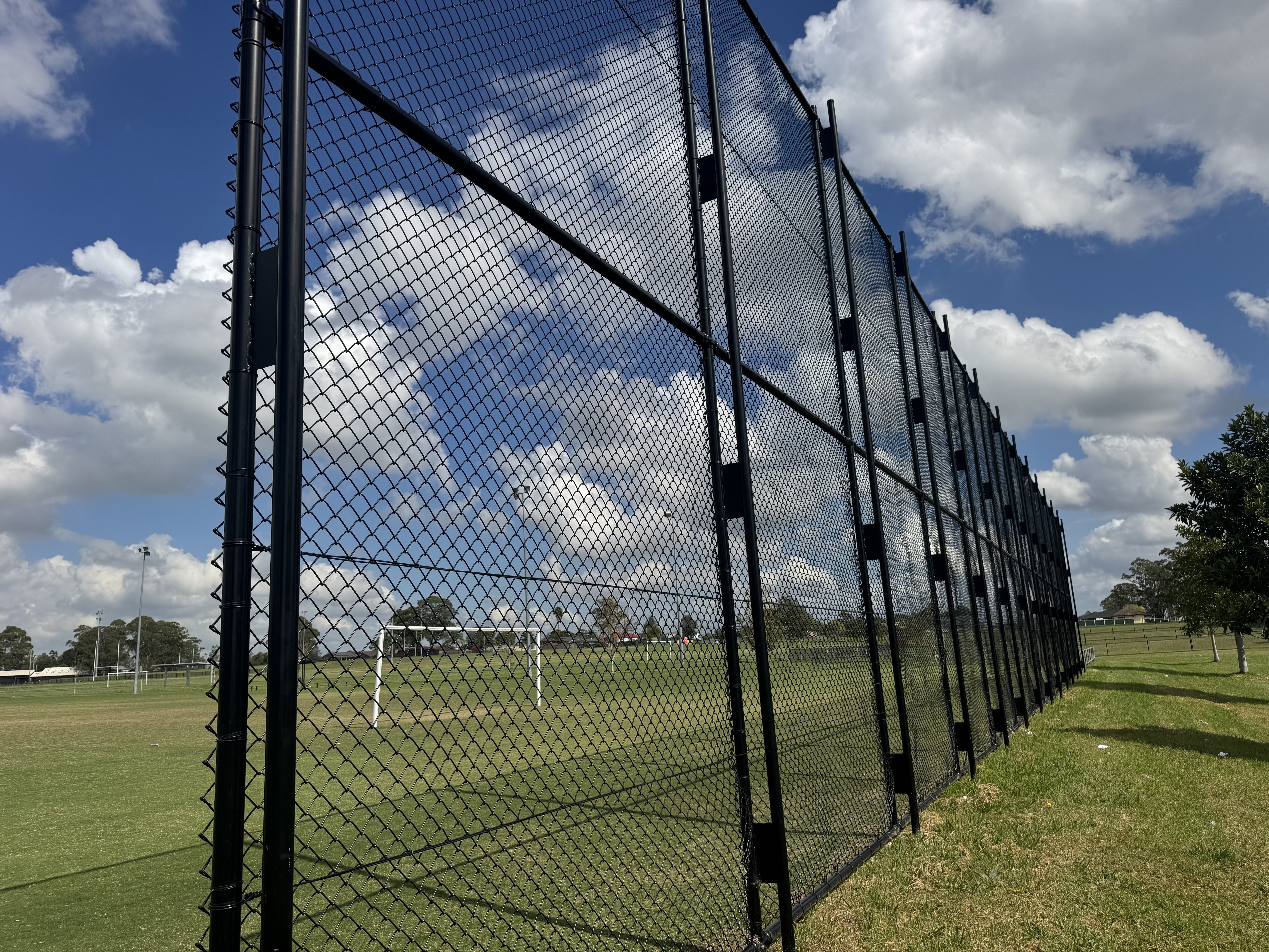 Chainwire Fencing | Chain Mesh Fencing | Fencing & Gate